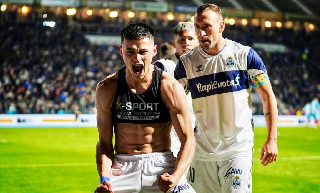 Versus / Ramón Sosa marca, Gimnasia gana y es nuevo líder del fútbol ...